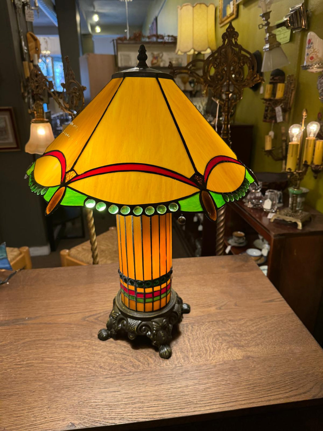 Tiffany Mission Style Stained Glass Table Lamp — Crafters and Weavers