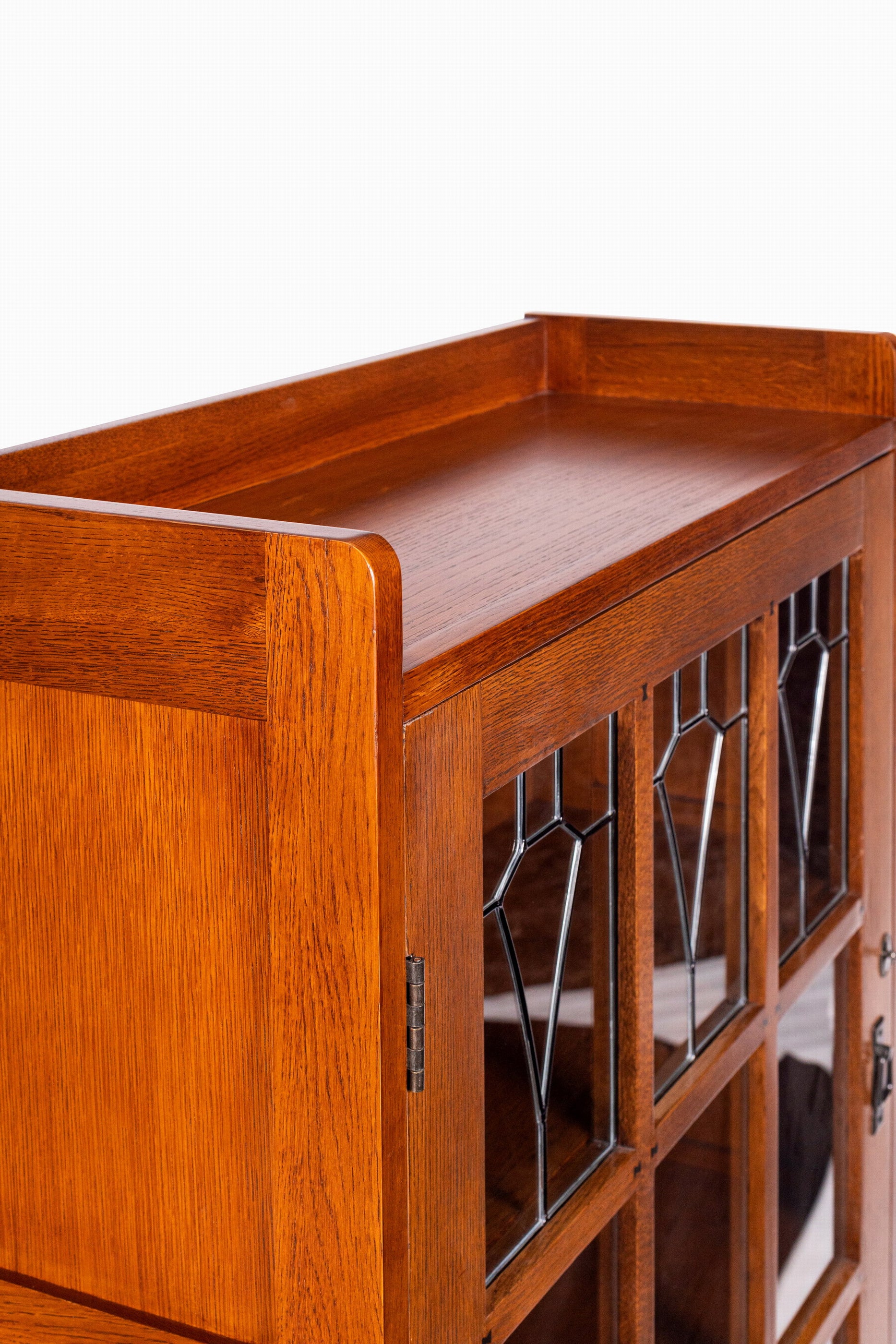 Mission Leaded Glass Bookcase-Lock & Key — Crafters and Weavers