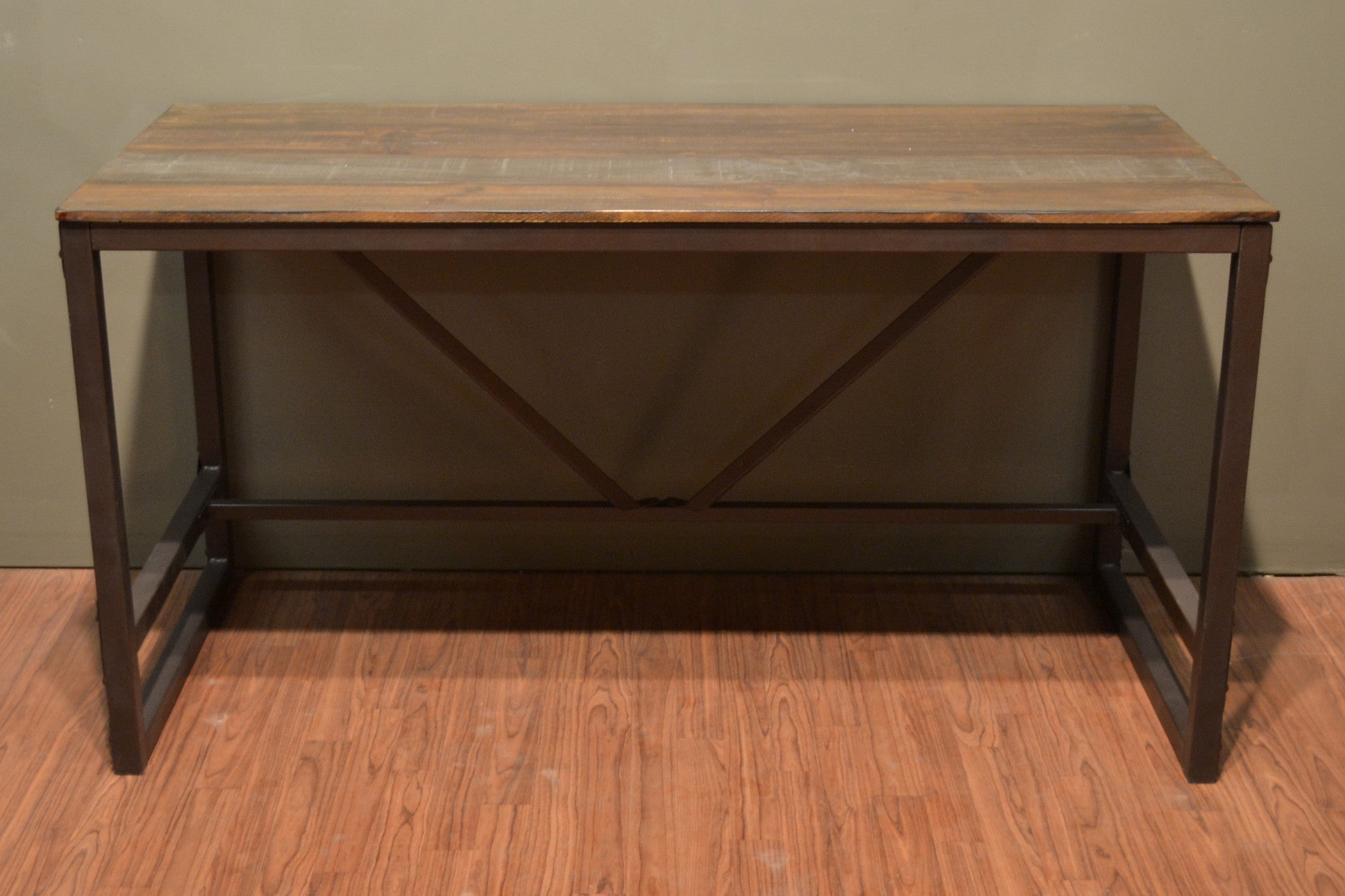 Greenview Loft Style Desk — Crafters and Weavers